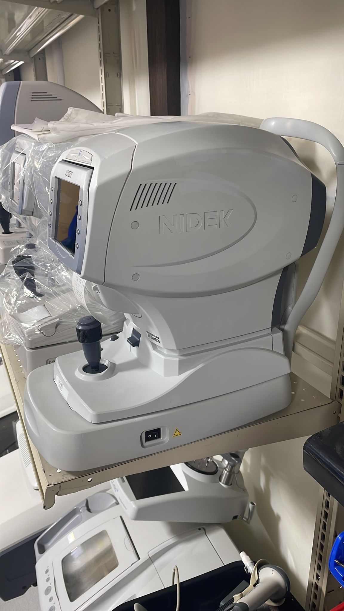 Nidek Tonoref II Autorefractor Keratometer